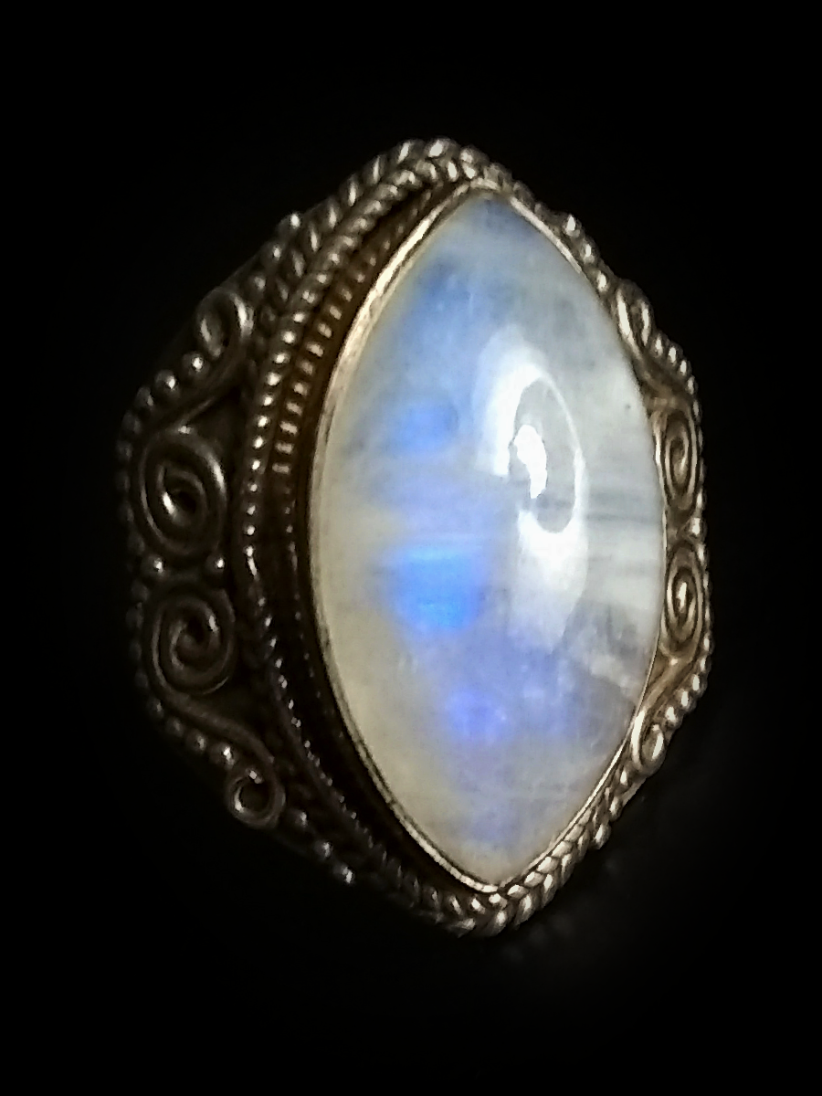 Elite Lunar Spirit Moon Goddess of the 3rd Eye Psychic Warehouses, Psy ...